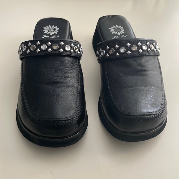 Yellow Box | Shoes | Yellow Box Black Slip On Shoes Size 1 Silver ...
